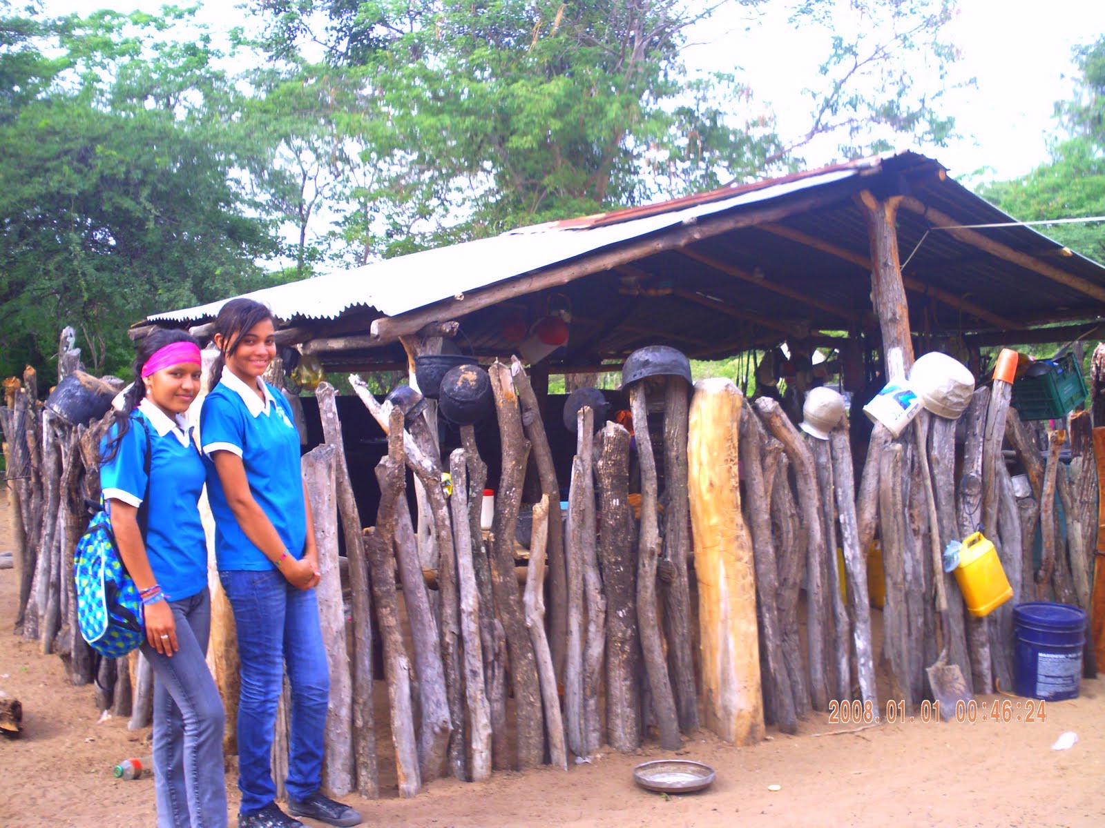 COMUNICANDONOS EN TRES CODIGOS LINGUISTICOS A TRAVÉS DE LA CULTURA ...