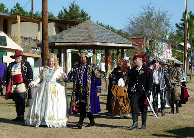 Planeta Scottozoid: More from Four Winds Faire