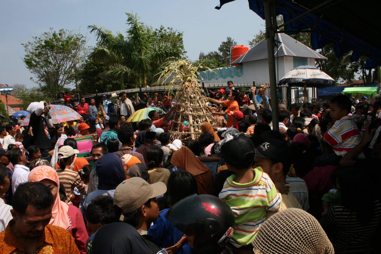 Culture Of Jepara: Pesta Lomban /Pekan Syawalan