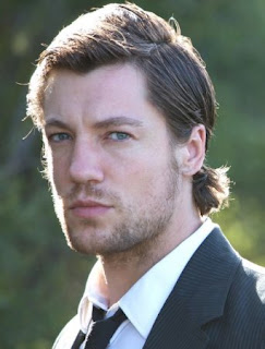 check new: Emmanuel Delcour