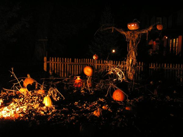 PUMPKINROT.COM: The Blog: Haunted Pumpkins