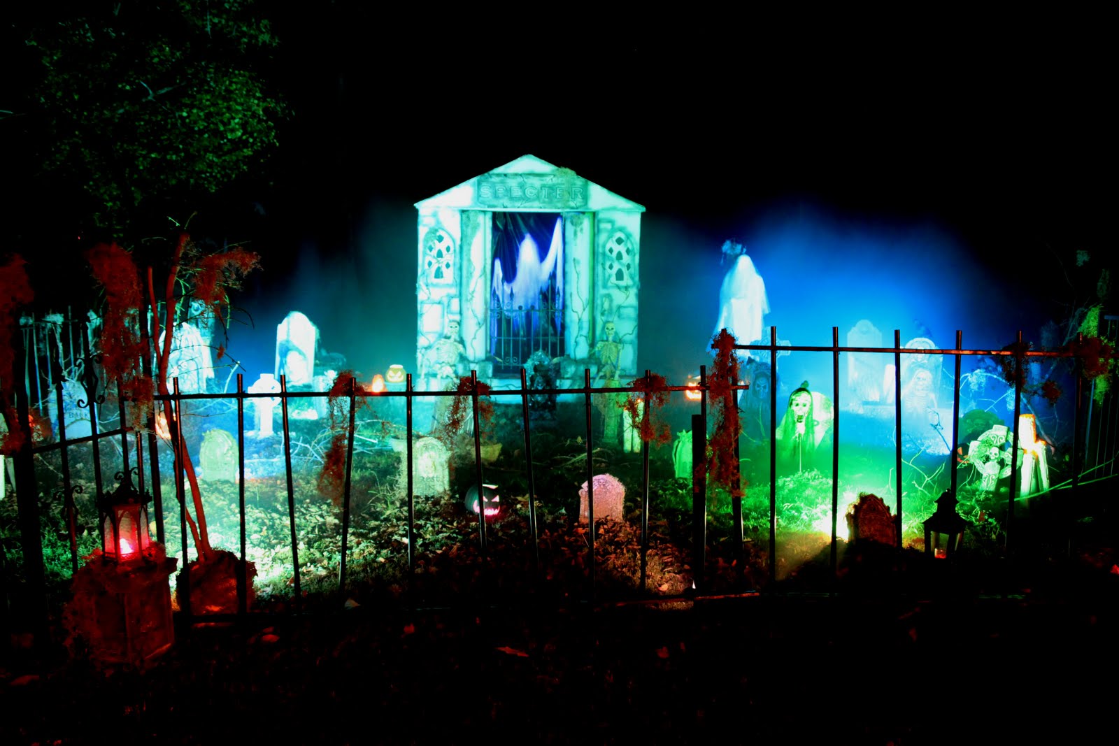 PUMPKINROT.COM: The Blog: The Haunted Mansion