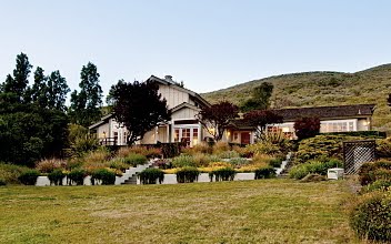 Carmel Valley House: Sunny, Spacious and Serene