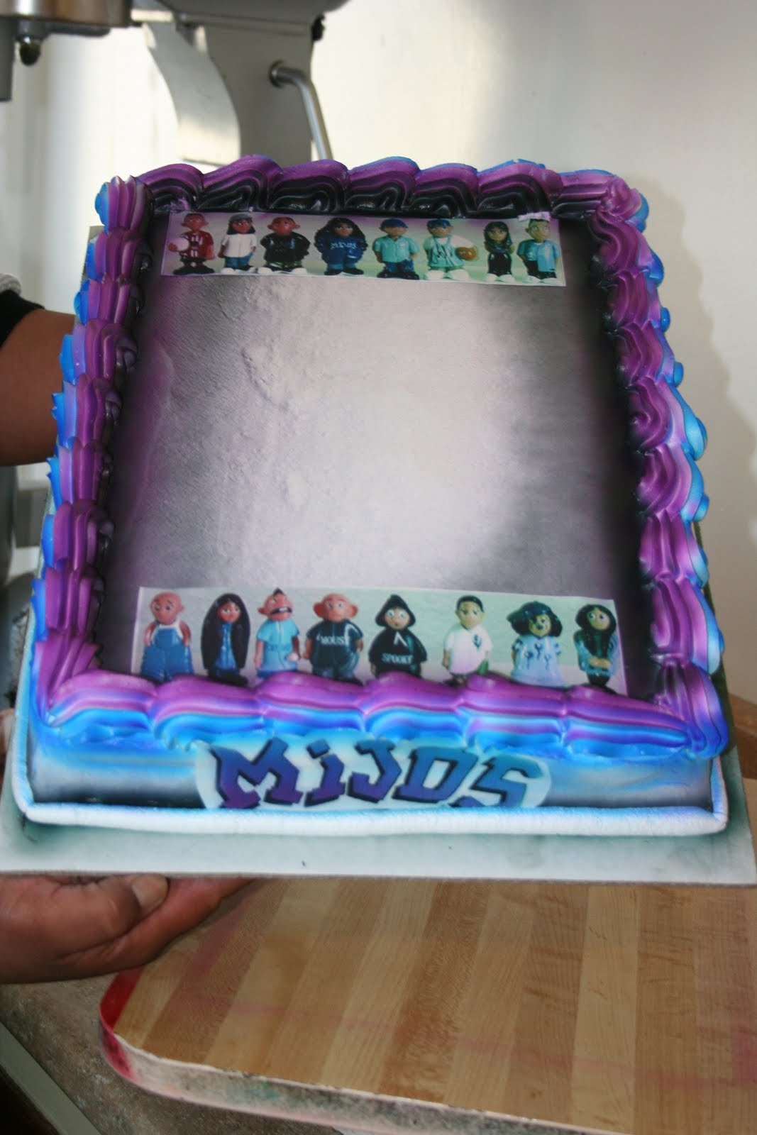 Hector's Custom Cakes: Homies Cake