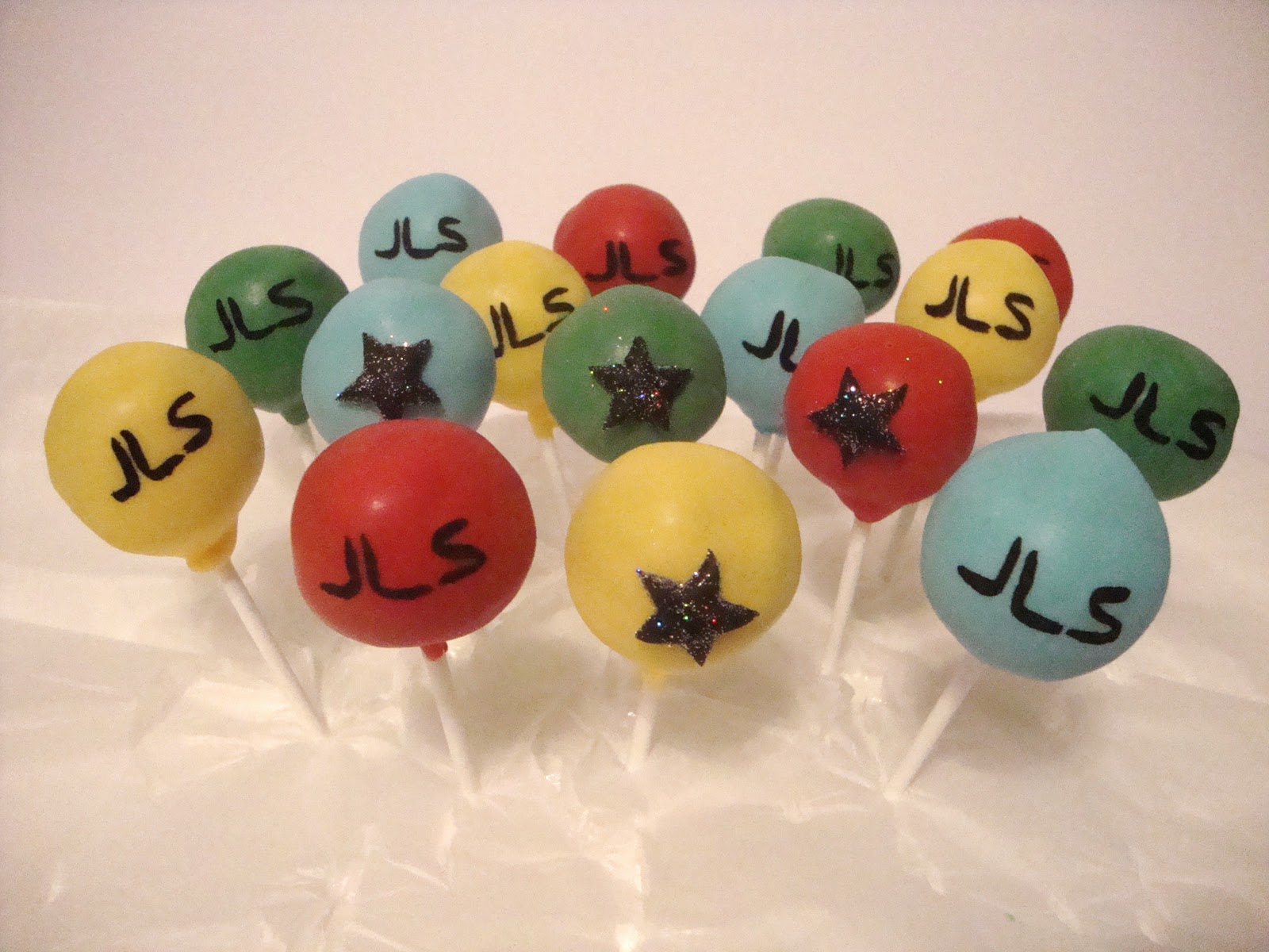 popits cake pops: JLS CAKE POPS