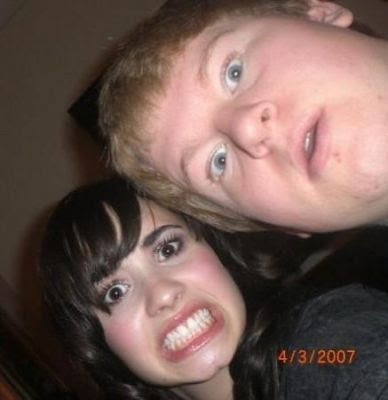 As 5 estrelas da disney: Demi na festa de 21 anos de sua irmã Dallas Lovato