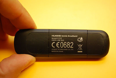 SettoreZero: Dismantling an HUAWEI E1550 HSDPA USB Stick