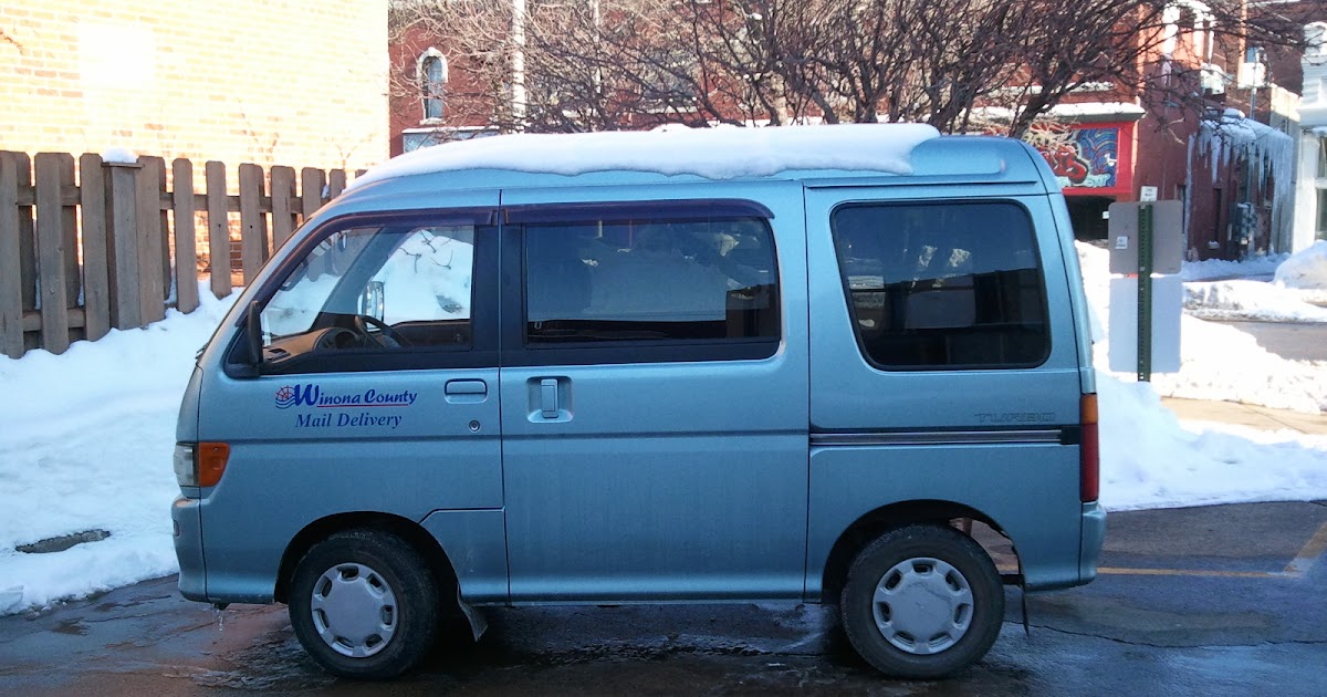 A Daihatsu delivery vehicle in ... Winona, MN? | Subcompact Culture ...