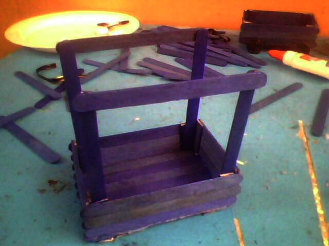 OUR LITTLE CORNERS: Popsicle Stick Toy Train