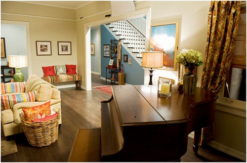 Living My Life In Sepia: modern family inspired hallway