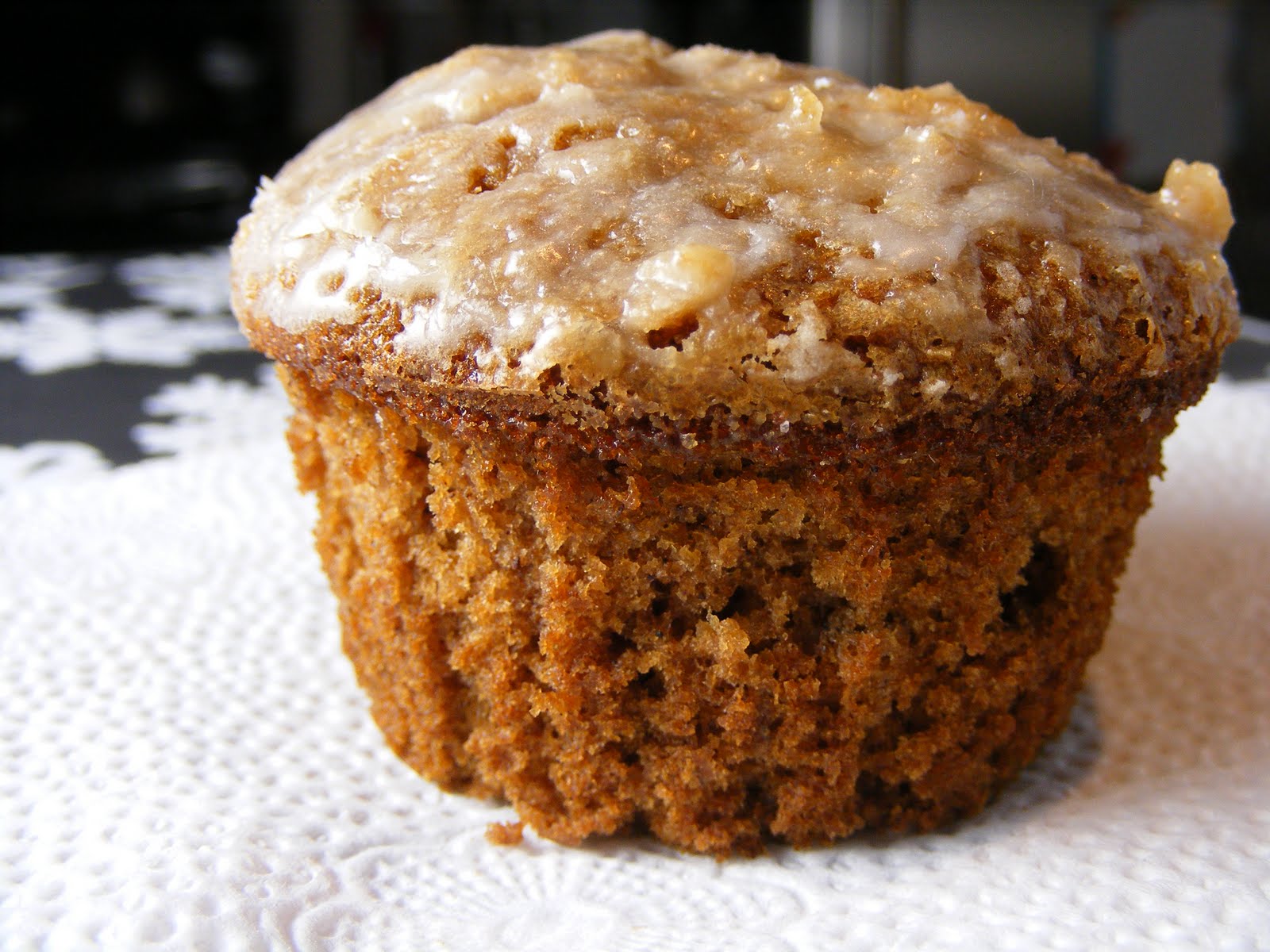 The Virtual Goody Plate: Gingerbread Muffins with Lemon Glaze