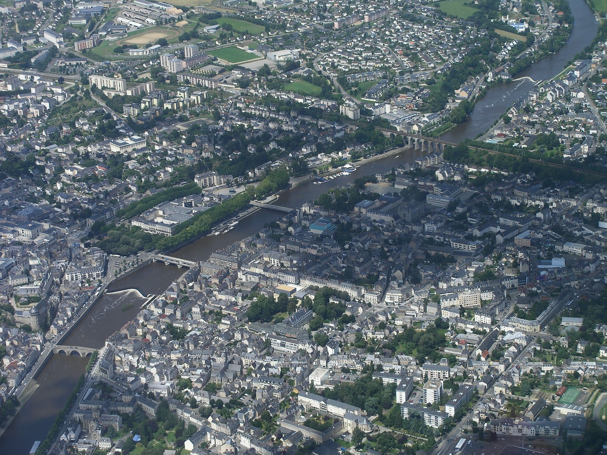 La Crème de la Mayenne à Paris: Laval, capitale de notre chère Mayenne!