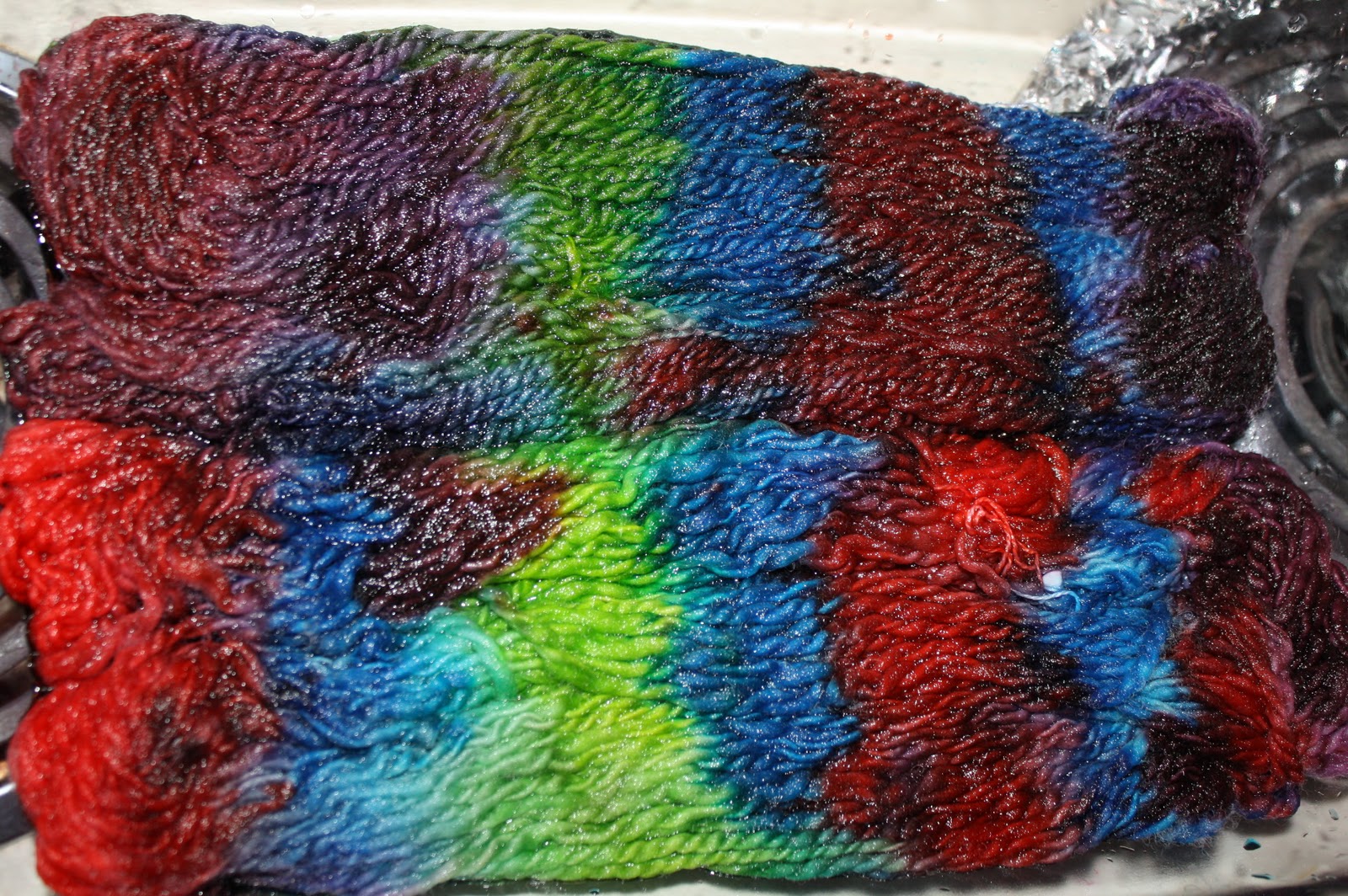 Spun Musings: Dyeing with Neon Food Coloring