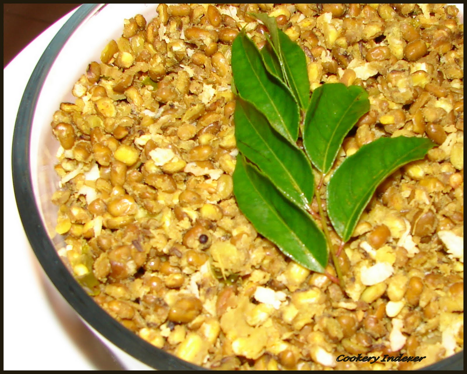 ! Regional Indian Cuisine Blogroll !: Cherupayar Thoran (Whole Moong ...