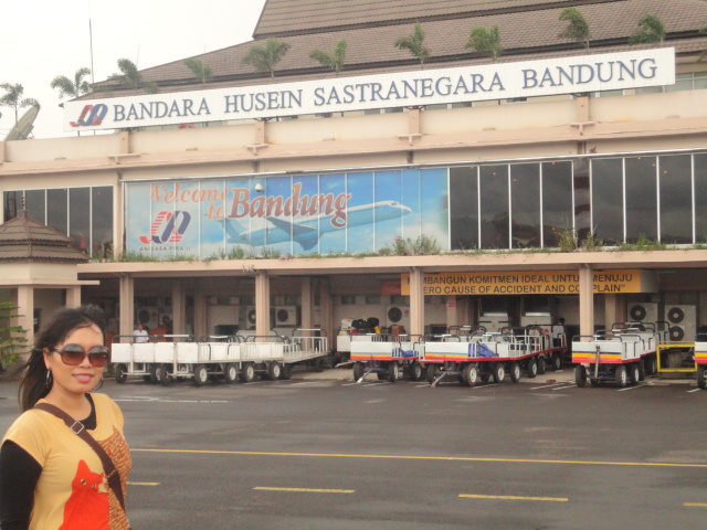 My WorLd My DeStinY: Catatan Perjalanan ke Jakarta & Bandung 8/1/2011 ...