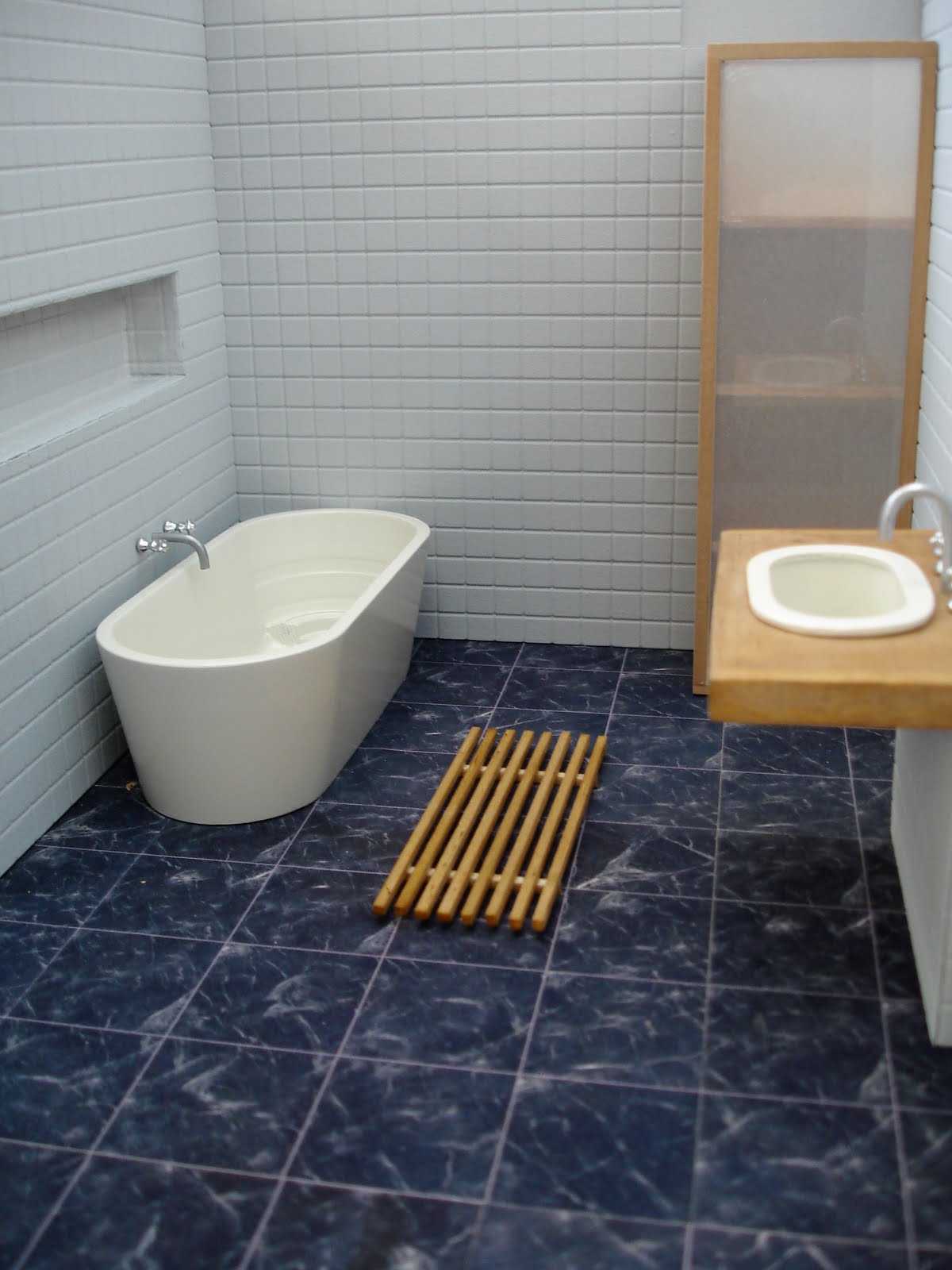 Style A Go-Go ~Model Making by Pilar~