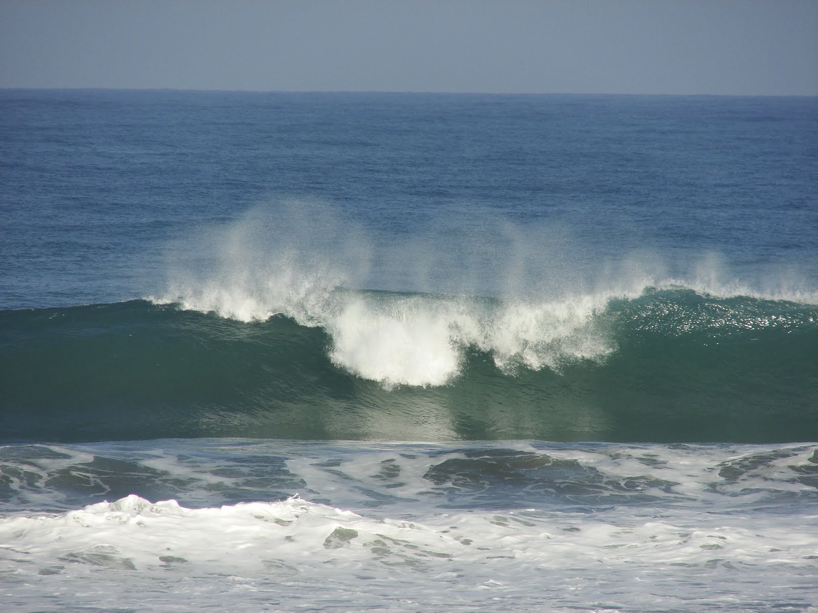 Frozen Moments: The crashing wave