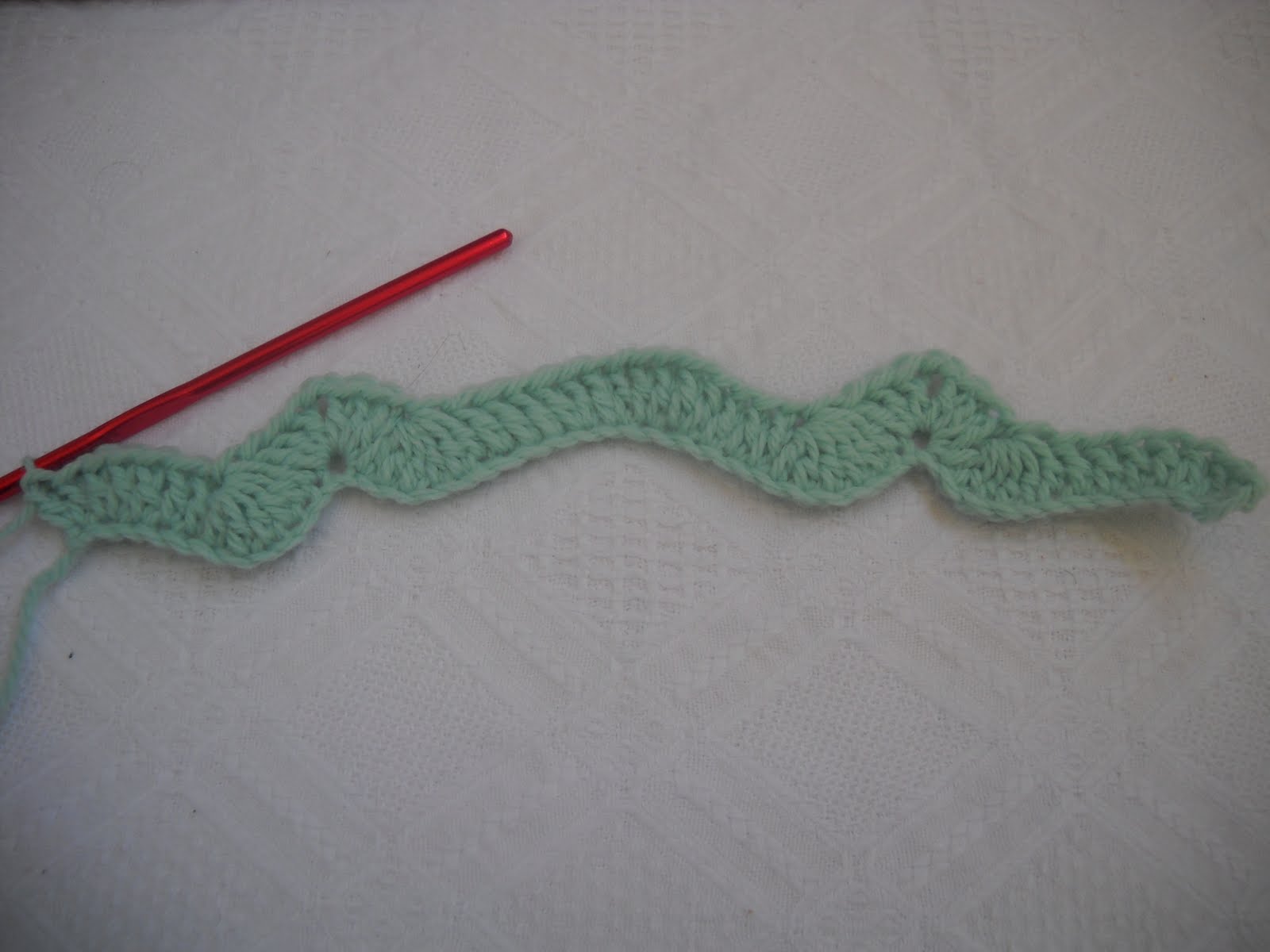 Fruitful Fusion: ribbon ripple pattern