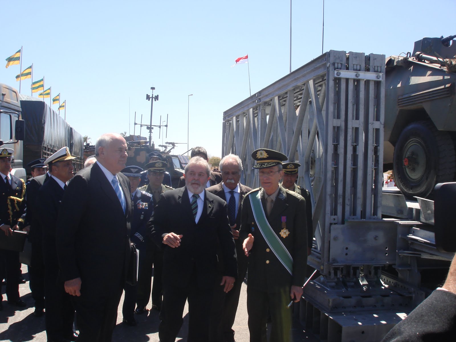 MILITARY BRIDGE OPERATIONS: Desmontagem da Primeira Ponte Logistic ...