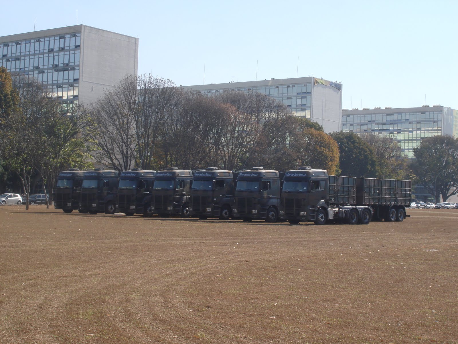 MILITARY BRIDGE OPERATIONS: Construção da Ponte Logistic Support Bridge ...