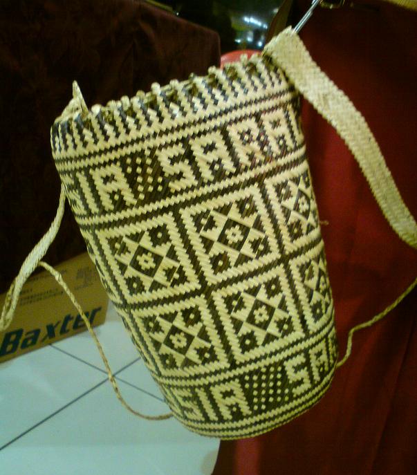Borneo Handicraft ... Miya Station - 米雅の小铺: Borneo Traditional Rattan Bag