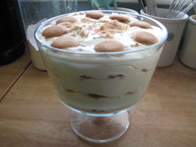 The Mixing Bowl: Magnolia's Famous Banana Pudding