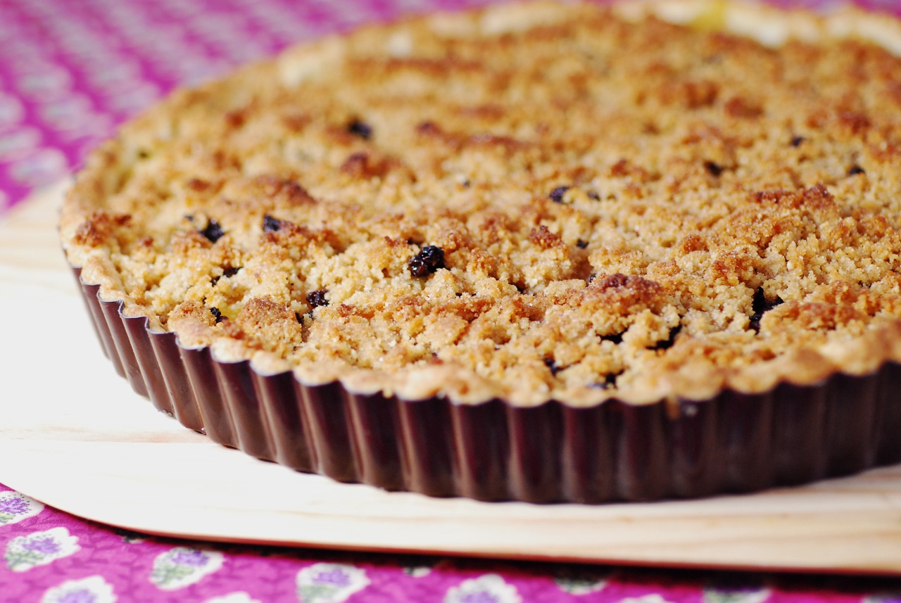Know Whey: Crumble-Topped Apple and Currant Tart