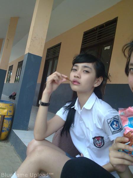 Yang Segar" Ada disini: Cewek SMU....