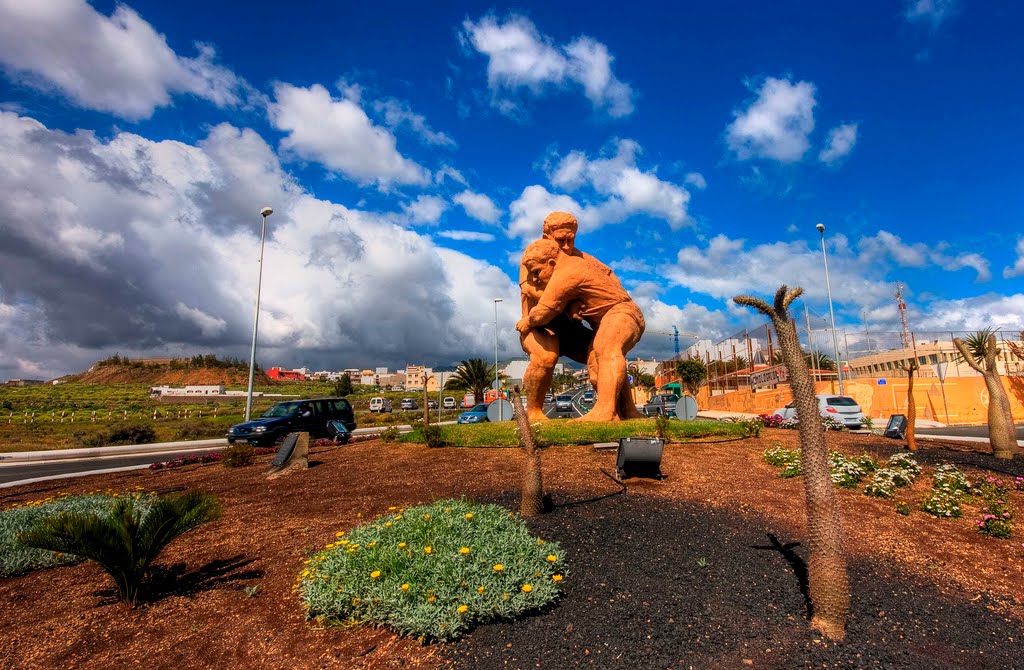 Esculturas Gran Canaria: Monumento a la lucha Canaria “Los luchadores ...