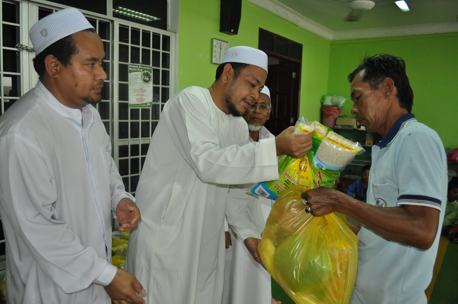 SIAKAPHIJAU: Sekitar Sumbangan Ramadan