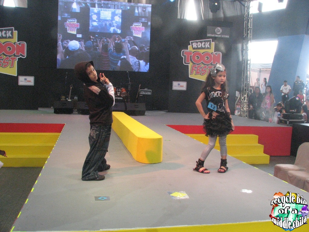 SM Rock Toon Fest 2010 - Recycle Bin of a Middle Child