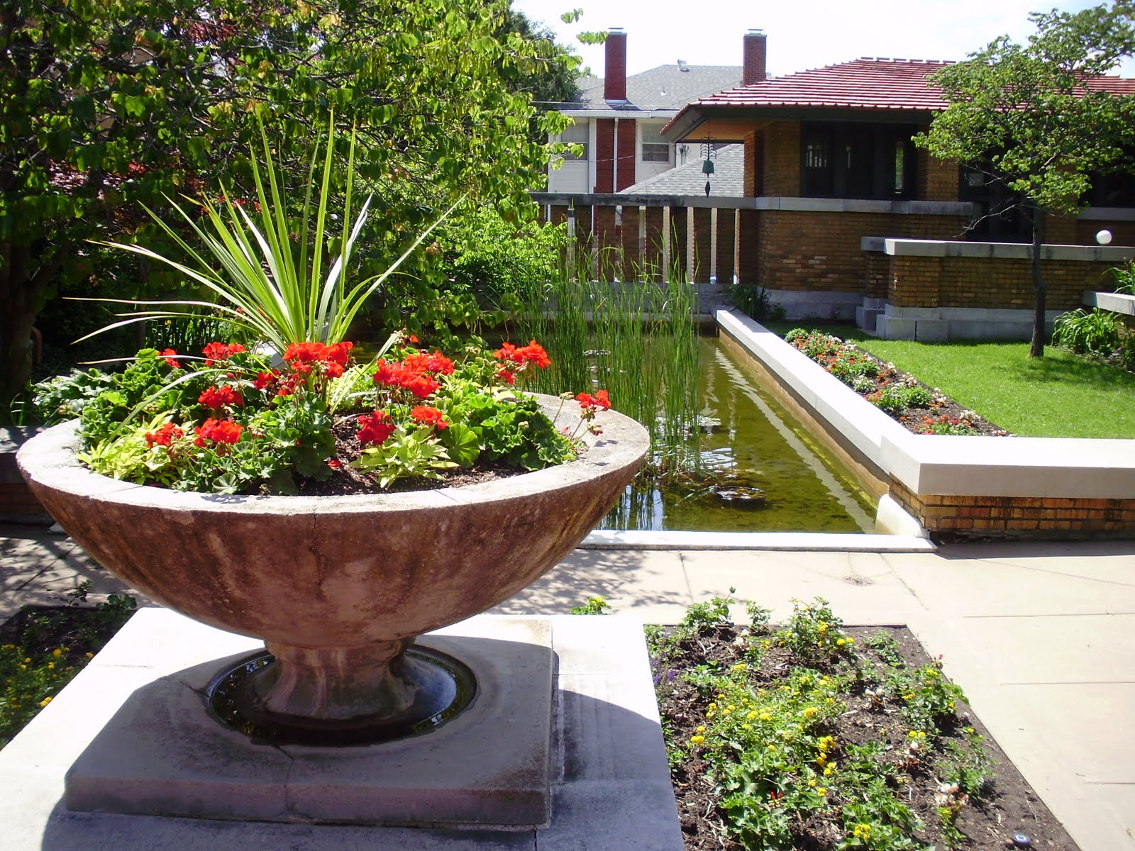 Life at 55 mph: The Allen Lambe House by Frank Lloyd Wright in Wichita ...