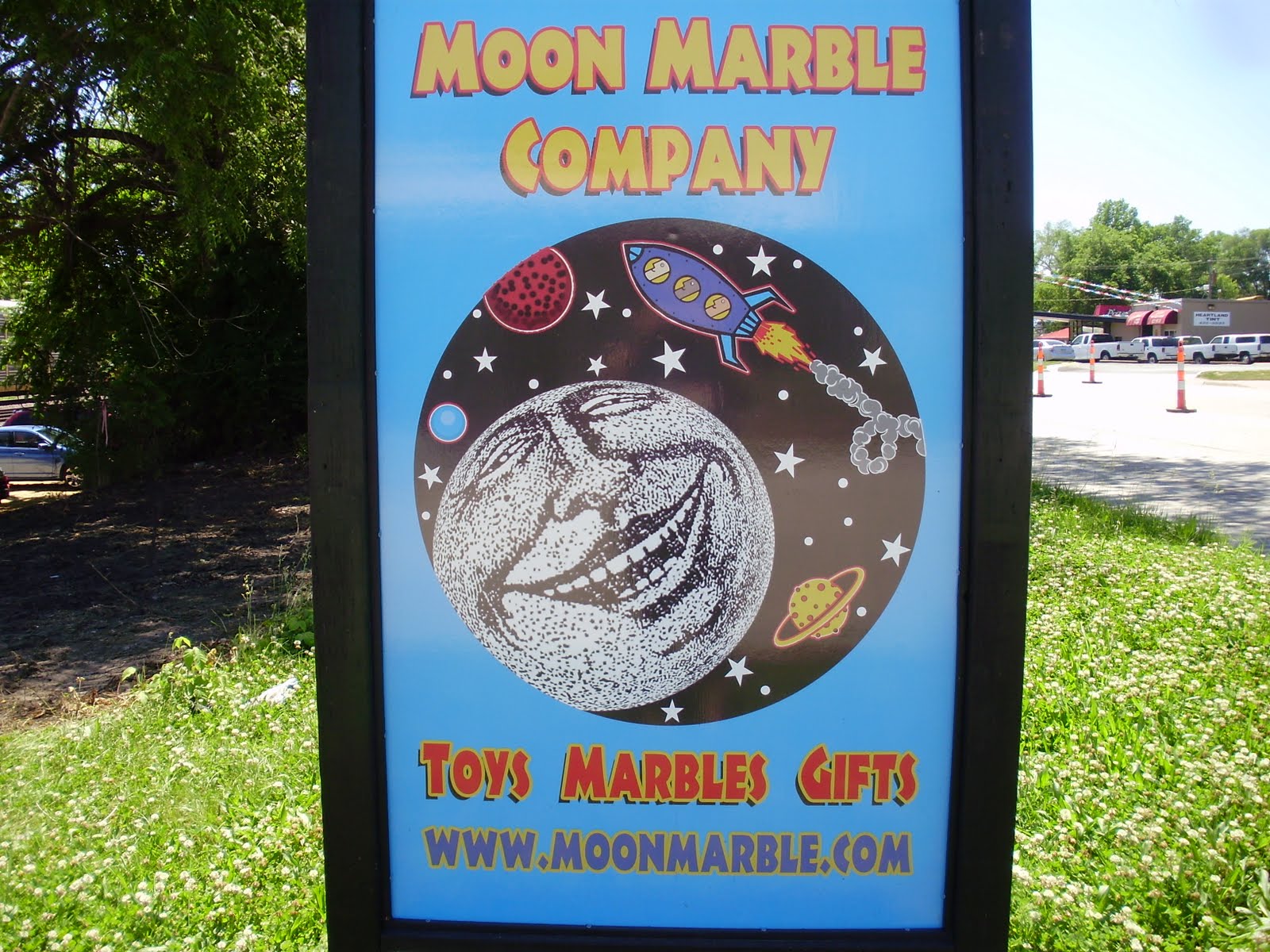 Life at 55 mph: Marble making demonstration at the Moon Marble Company ...