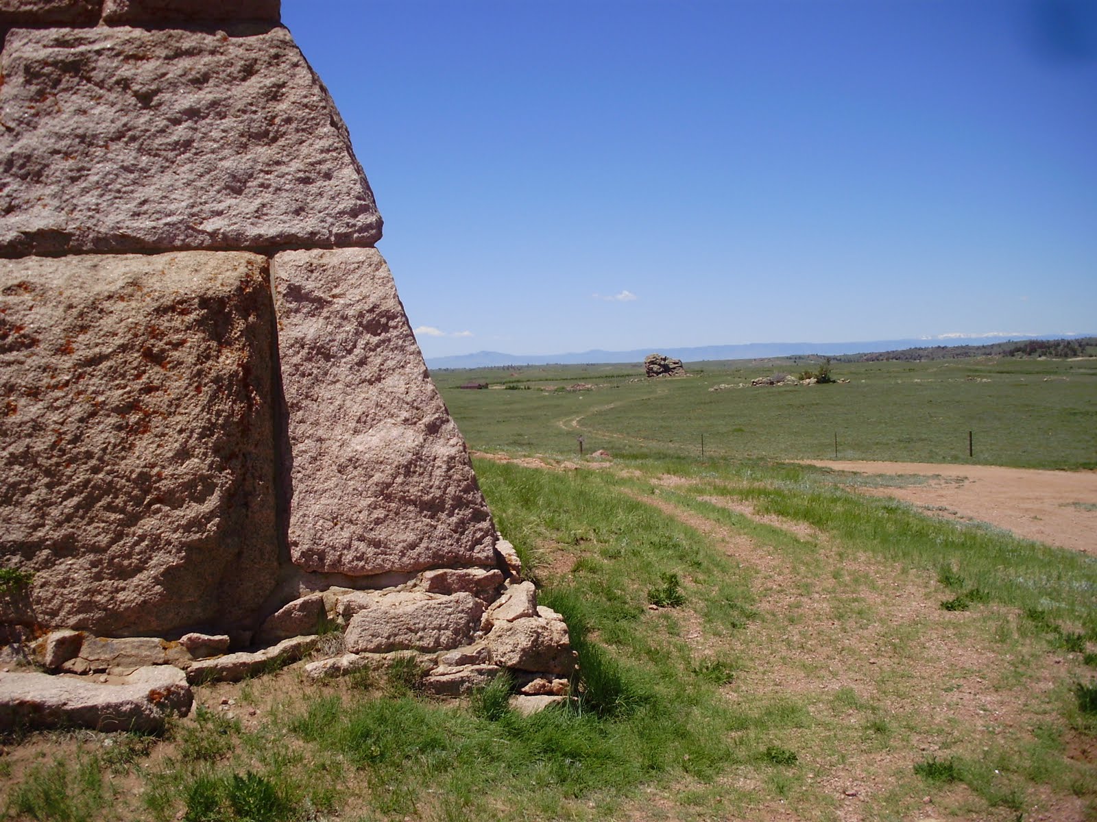 Life at 55 mph: Ames Brothers Pyramid in Buford, Wyoming. The 60 foot ...