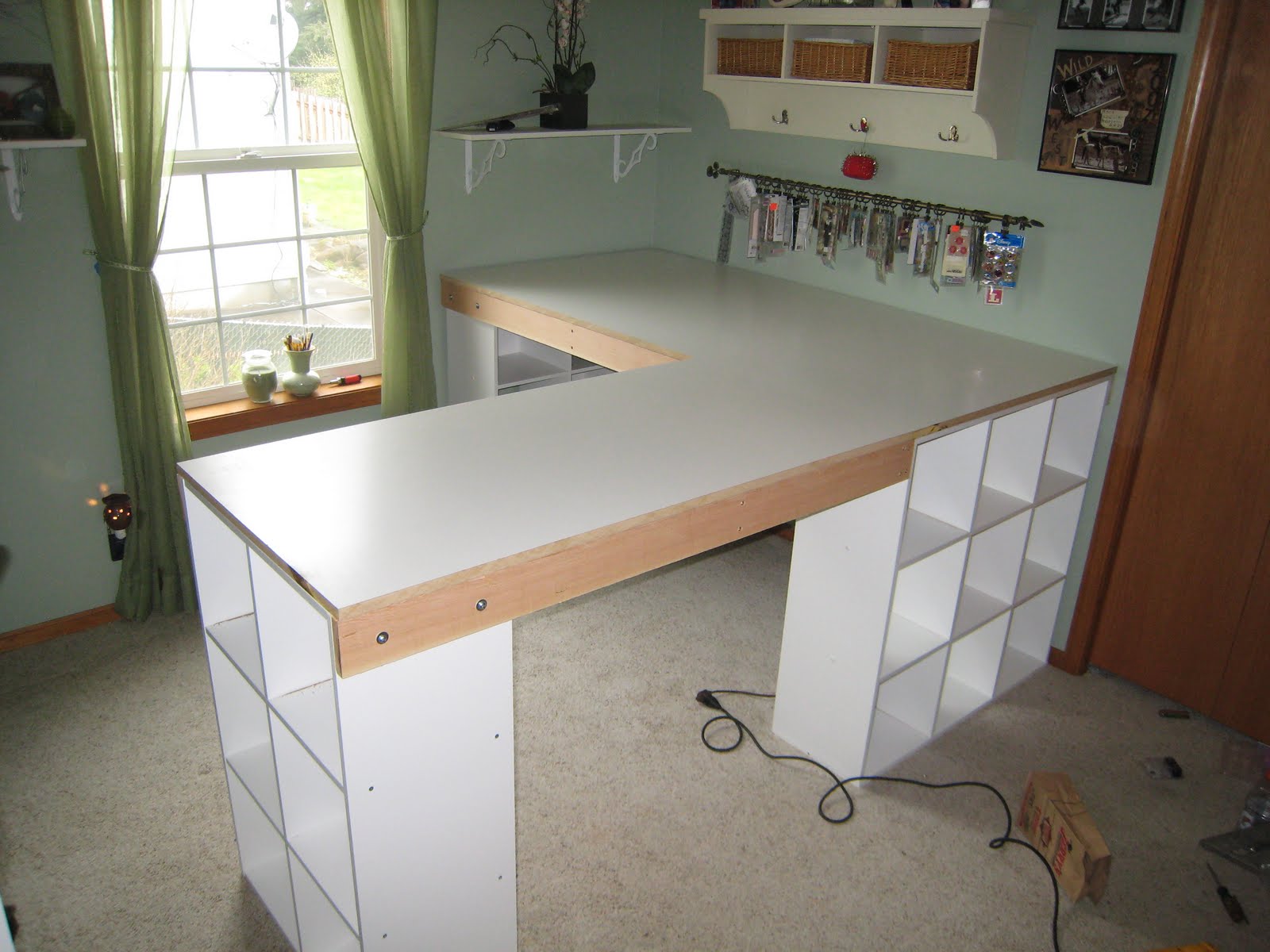 DO IT YOURSELF WHITE CRAFT DESK HOW TO BUILD A CUSTOM CRAFT DESK