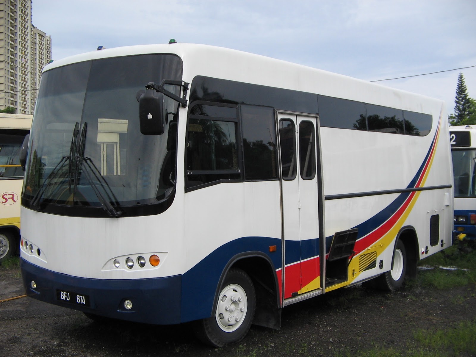 a malaysian campervan journey: Bus conversion