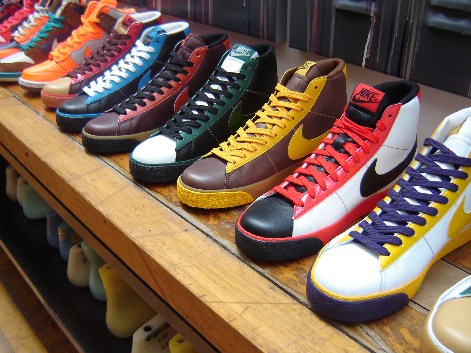 Female Sneaker Fiend: Mafia and Lori go to Nike Bespoke!