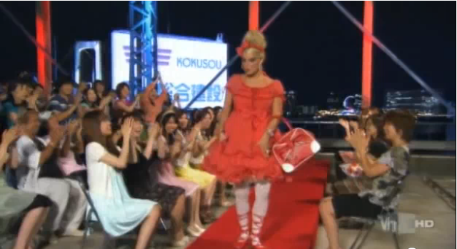 La Vida Frills: Review: Jessica Simpson's Price of Beauty Japan Episode