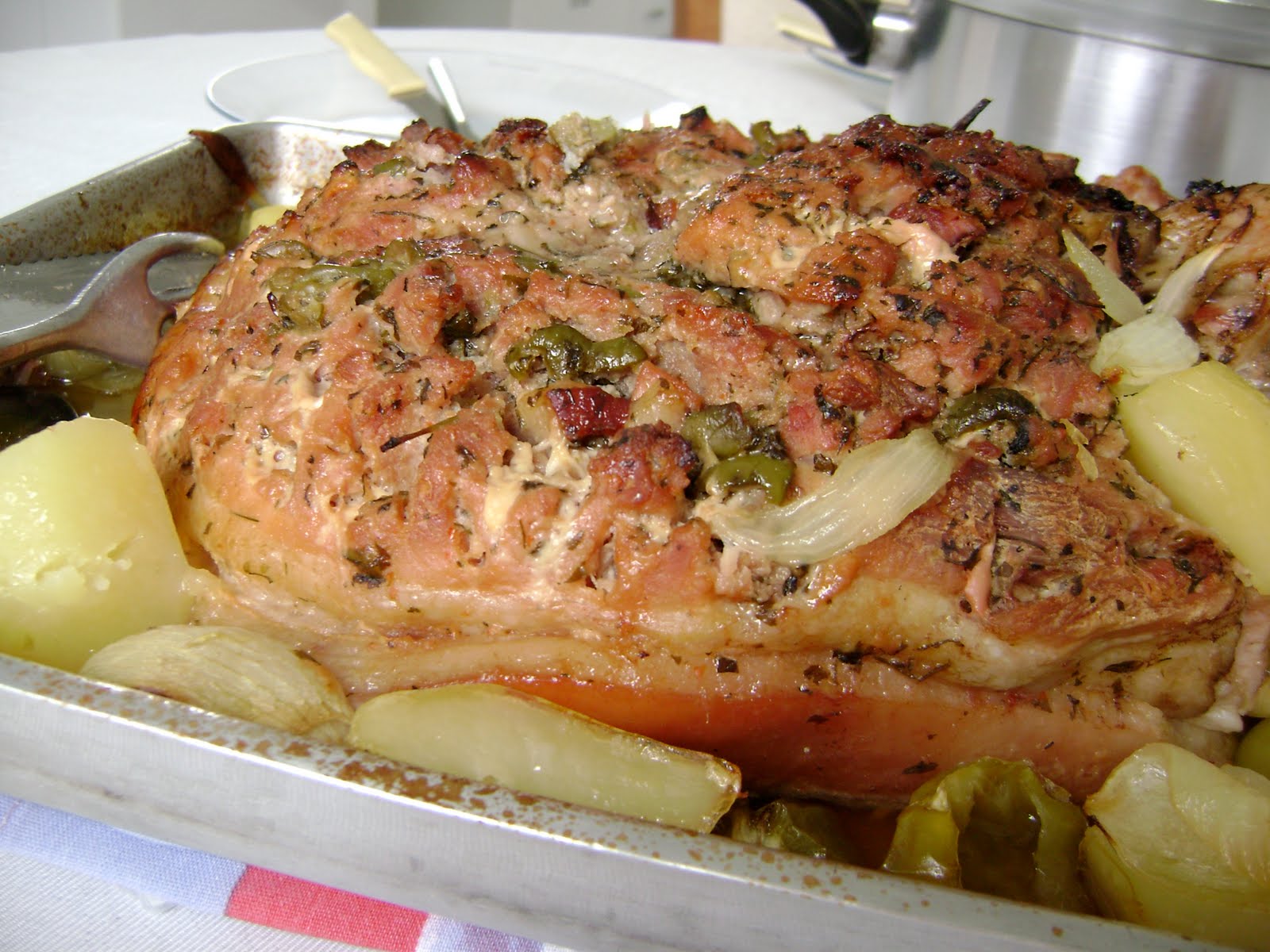 Chocorango (Español): PERNIL INCRUSTADO