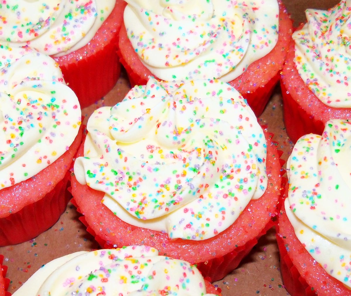 Cupcake Delivery Dallas | Birthday, Wedding Cupcakes Dallas, TX: Happy ...