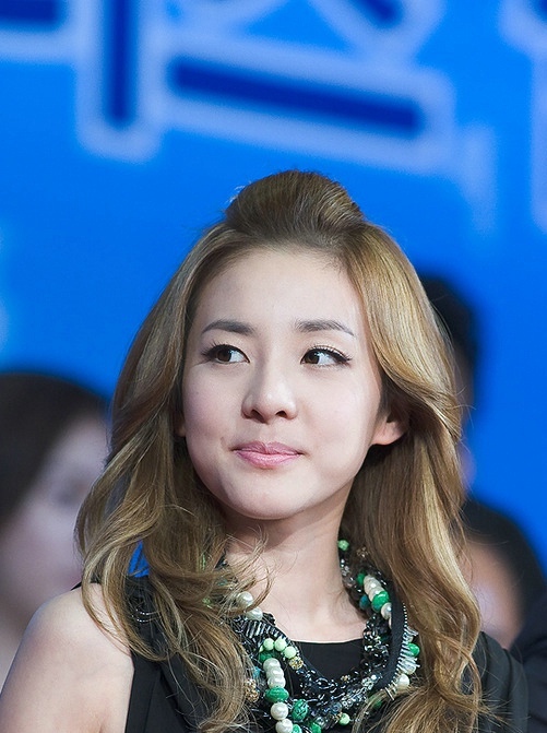 Singer Dancer and Actress Sandara Park Photos