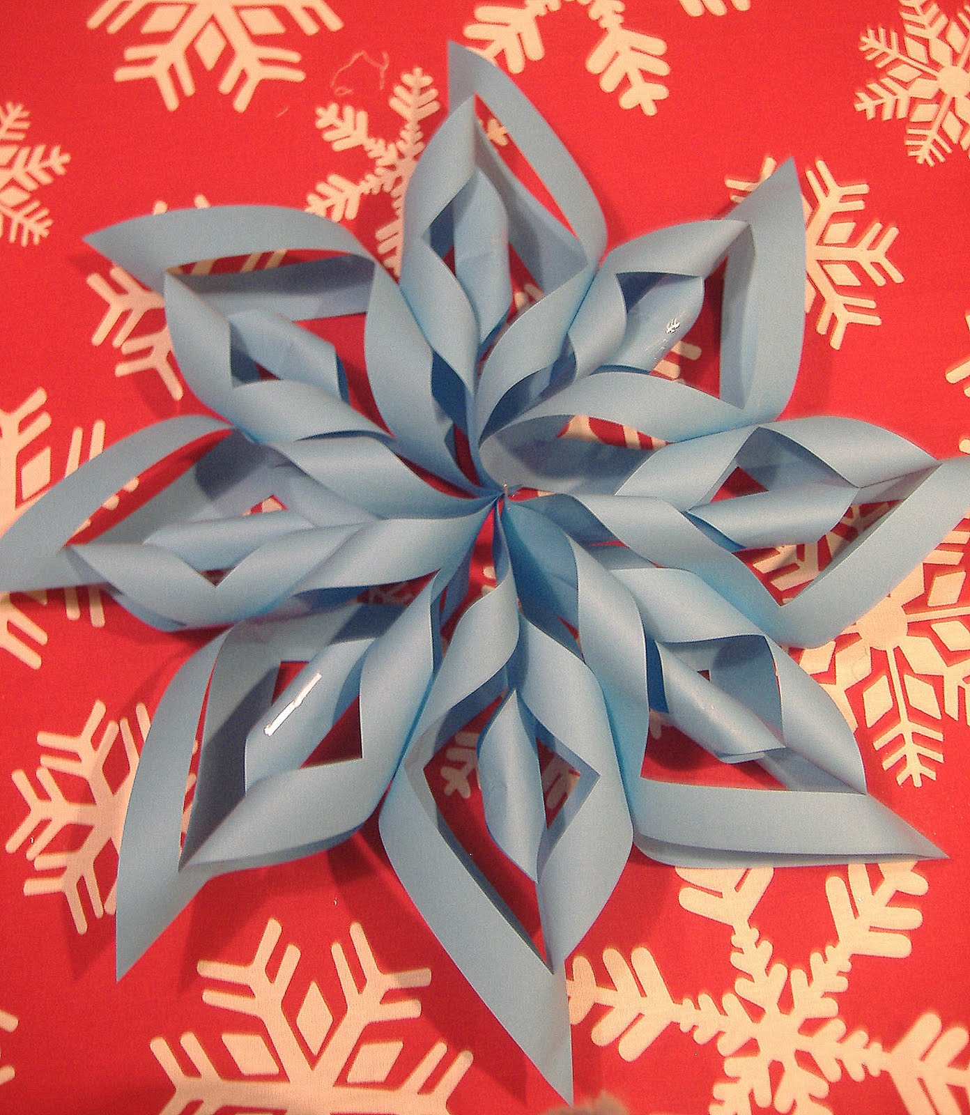 Tuesday Tutorial - Paper Snowflakes - Revel and Glitter