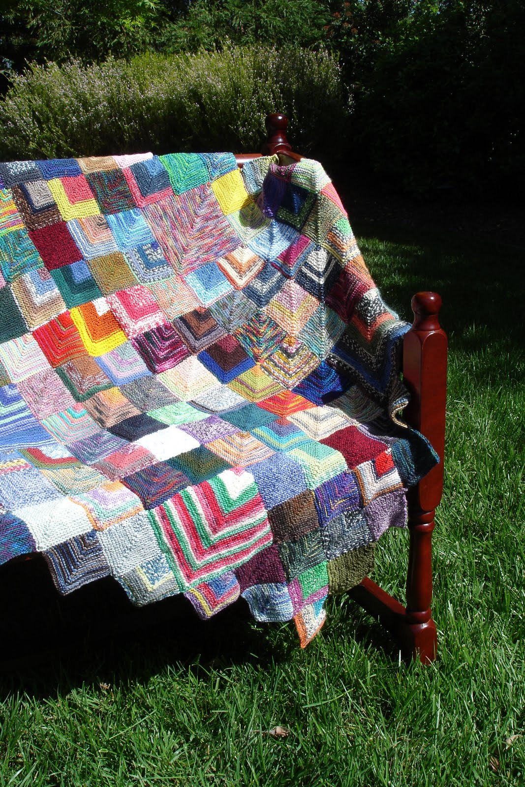 Camellia City Stockinettes: Let's Make a Sock Yarn Blanket!