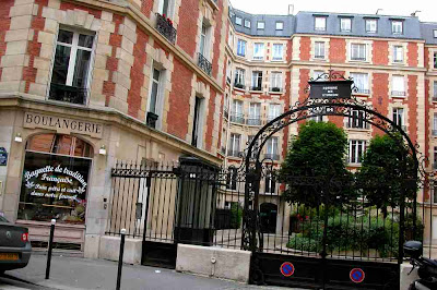 PARIS ARCHITECTURE: RUE LAURISTON