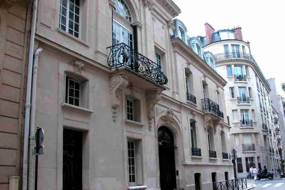 PARIS ARCHITECTURE: RUE SPONTINI