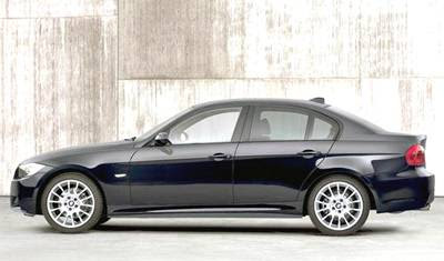 Auto Review: BMW 320si