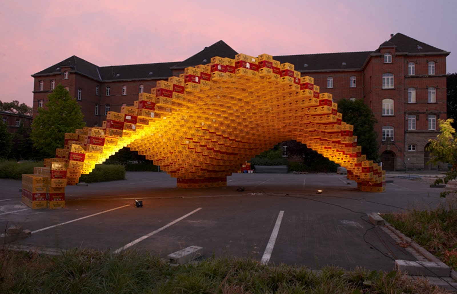 Alcoholic Architect: when alcohol and architecture meet