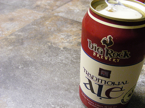 Beer Boredom and Bonanza!: Big Rock Traditional Ale