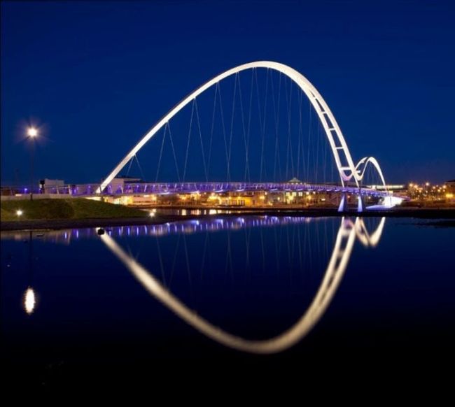 Funtrublog: 16 Amazing Reflections Photographs