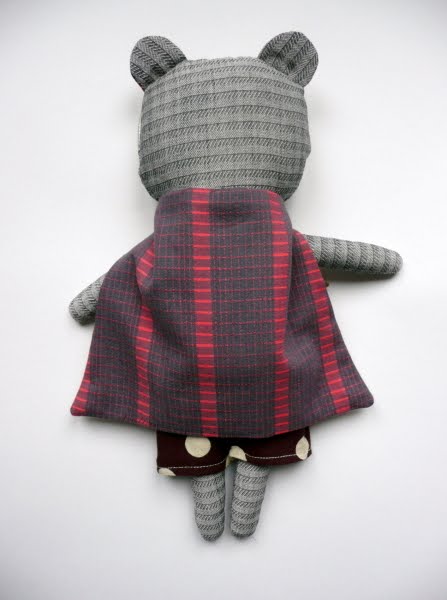 des fils et des gommettes---: doudou "super héros" #1